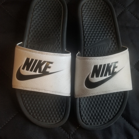Nike | Shoes | Nike Mens Slides Size 9 | Poshmark